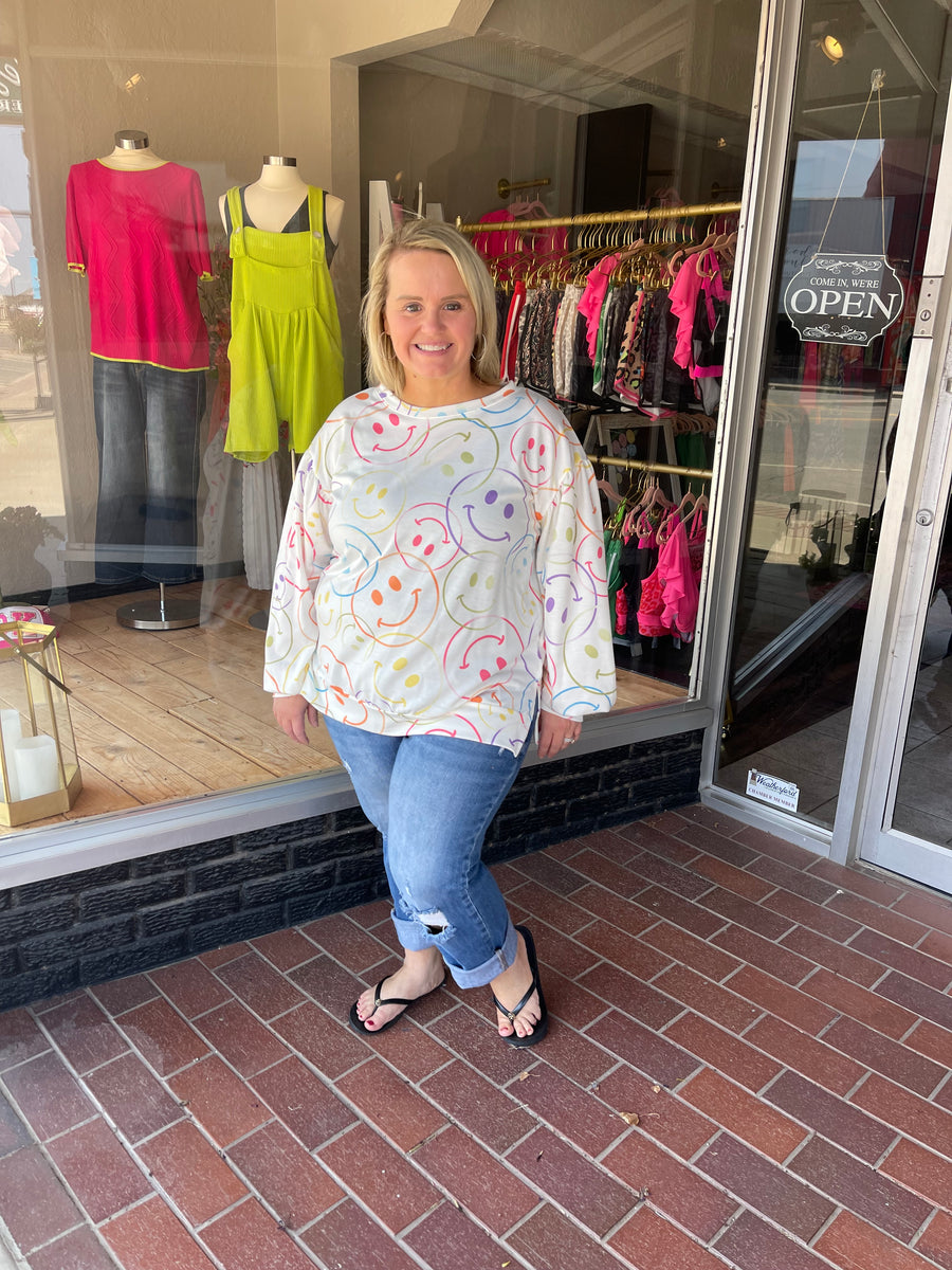 Smile Face Pullover – The Daisy Lou Boutique