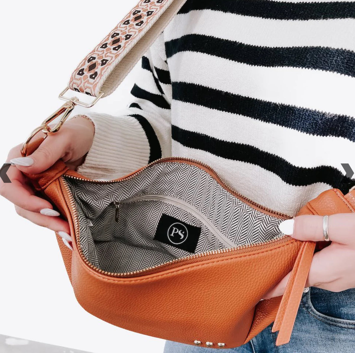 MARLOWE MOON BAG – The Daisy Lou Boutique