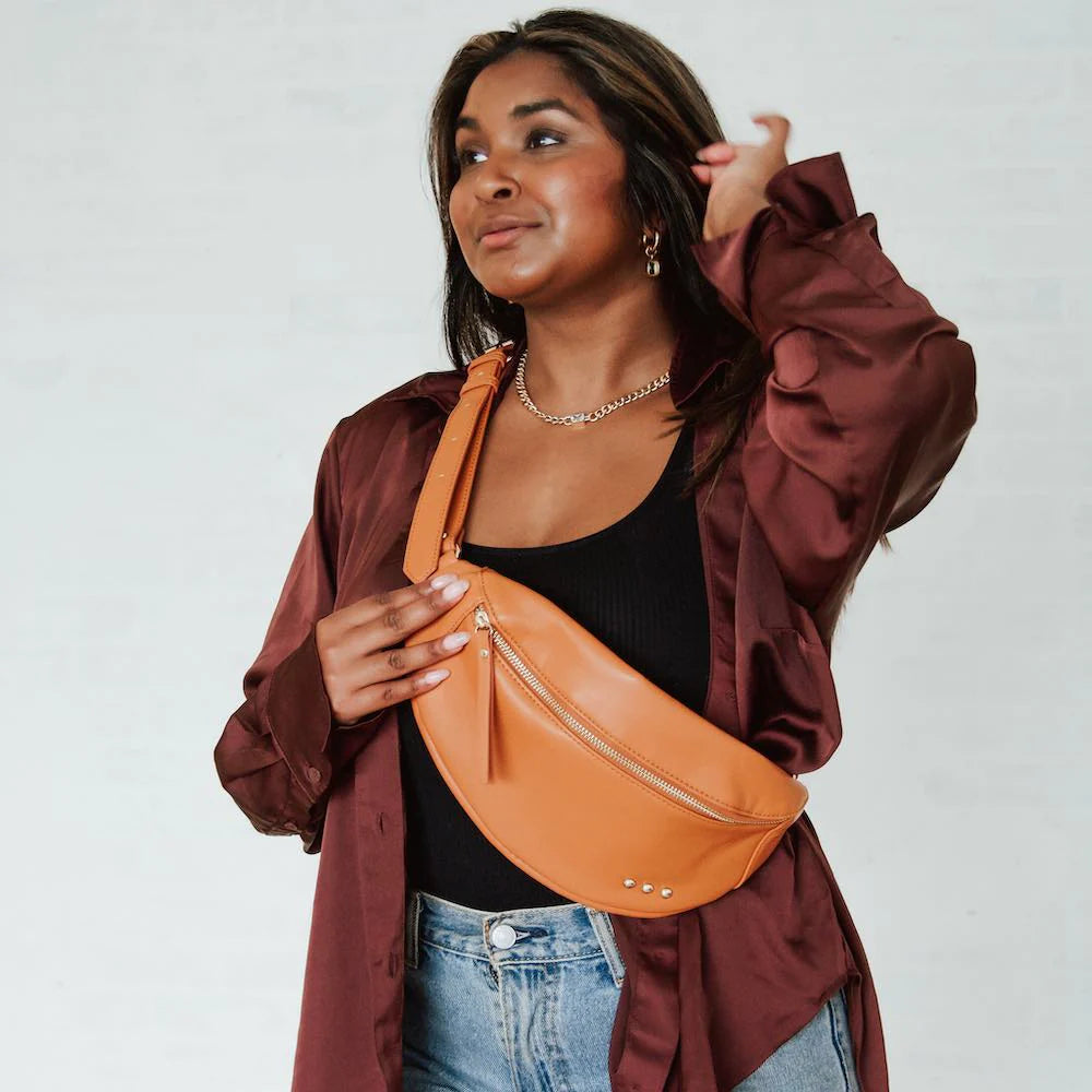 SWEET TALK SLING BAG - BROWN – The Daisy Lou Boutique